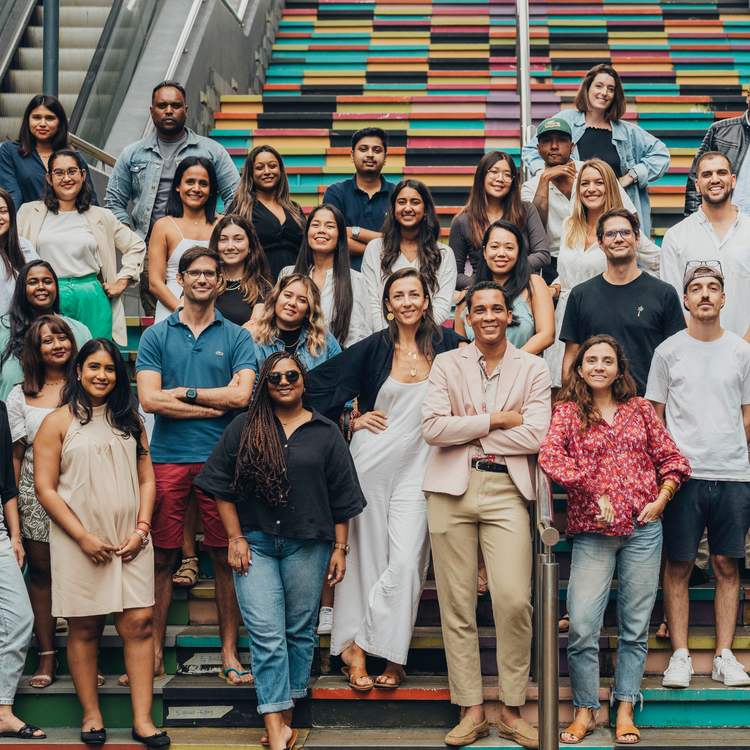 BMS International : Créateurs et Distributeurs de Marques